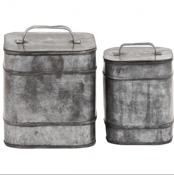 Pet Food and Treat Storage Shop